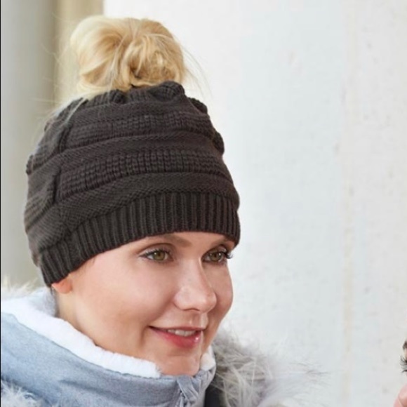 Charm Arts | Accessories | Nwt Charcoal Knit Stocking Cap With Opening ...